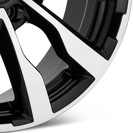 RADIUS WI15 Machined w/Black Accent